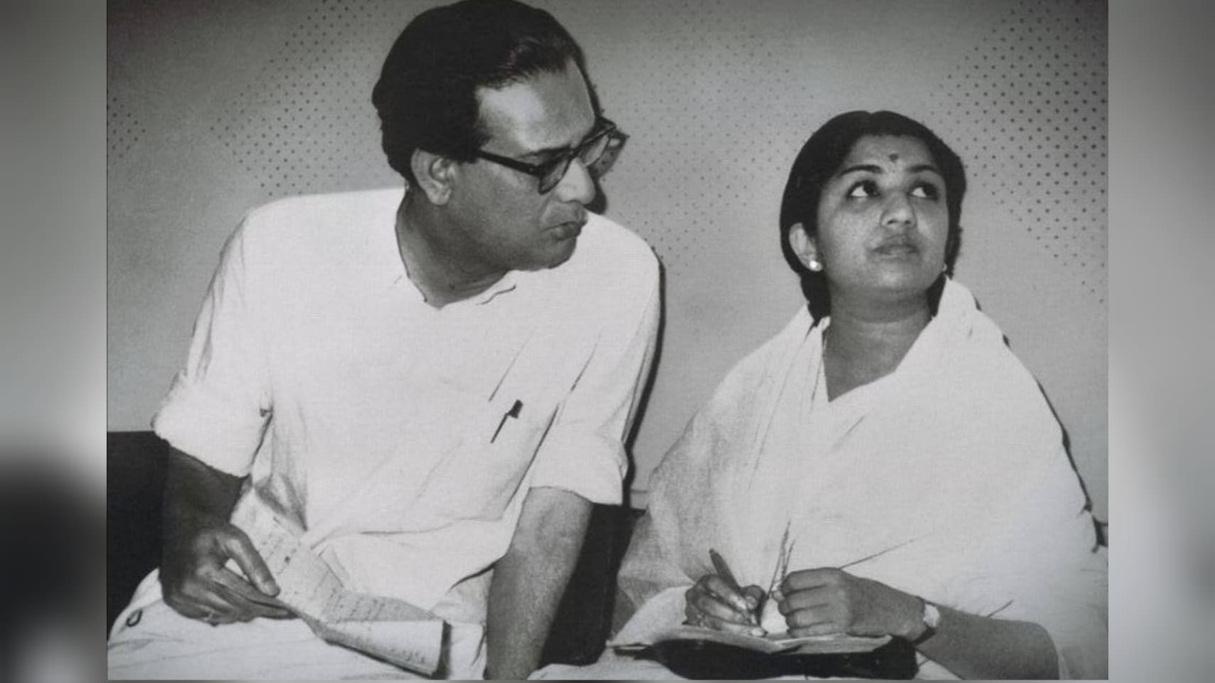 Hemant Kumar and Lata Mangeshkar – A Contrasting yet Complementary ...